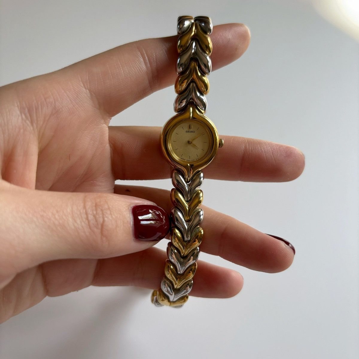 Vintage Seiko Two Tone Heart Chain Round Watch | Grailed