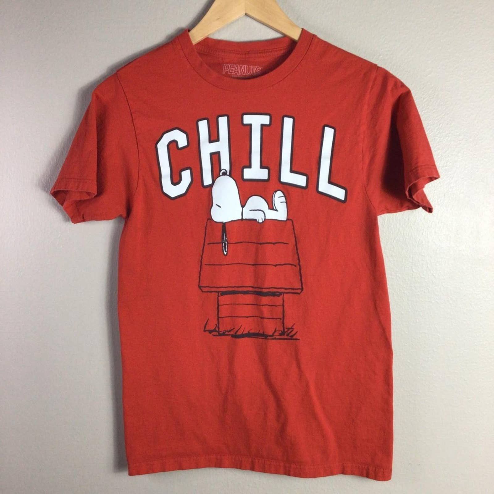 Peanuts Snoopy T Shirt Peanuts Chill Retro Cartoon Comic Red Small ...