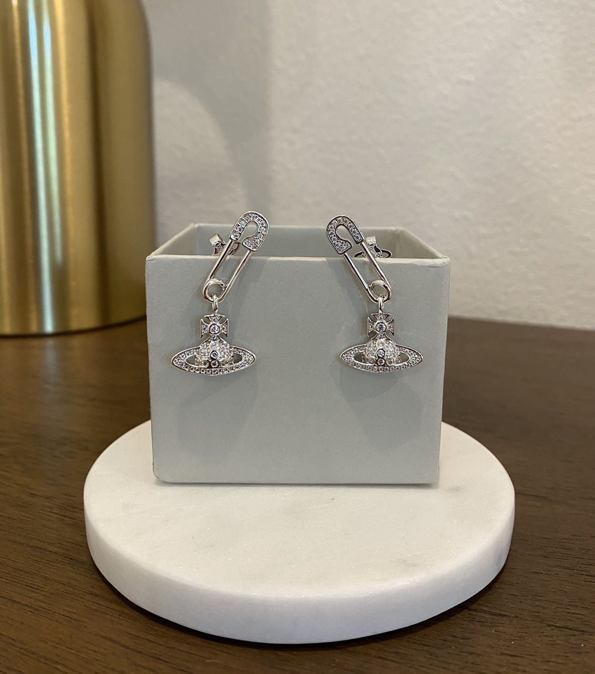 Vivienne westwood 3d orb earrings store