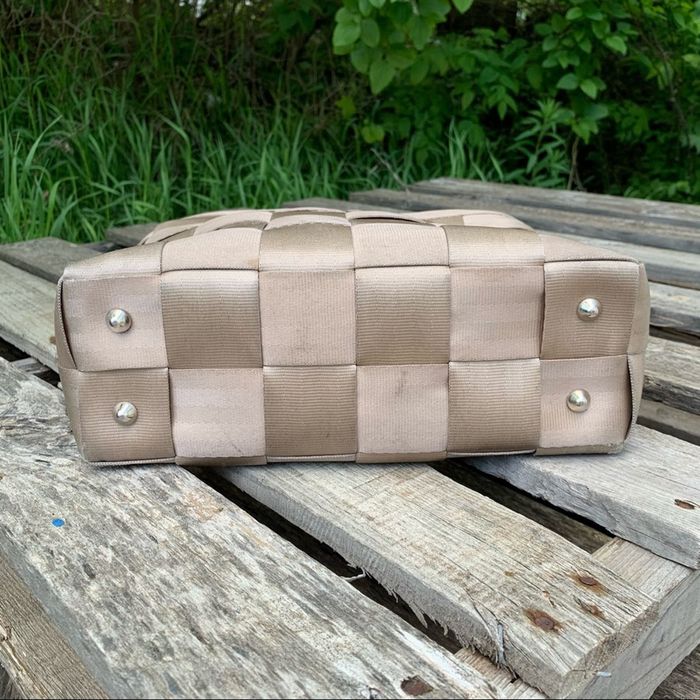 Harveys Harvey’s Mercedes The Original Seatbelt Bag | Grailed Harveys Harvey’s Mercedes The Original Seatbelt Bag | Grailed