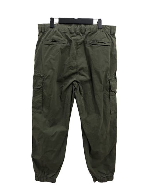 Japanese Brand × Streetwear × Uniqlo Japanese Brand Uniqlo Tactical Multipocket Cargo Pant | Grailed