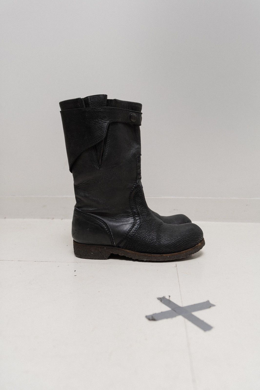 Rick Owens Textured leather boots with crepe soles (early 00's) | Grailed