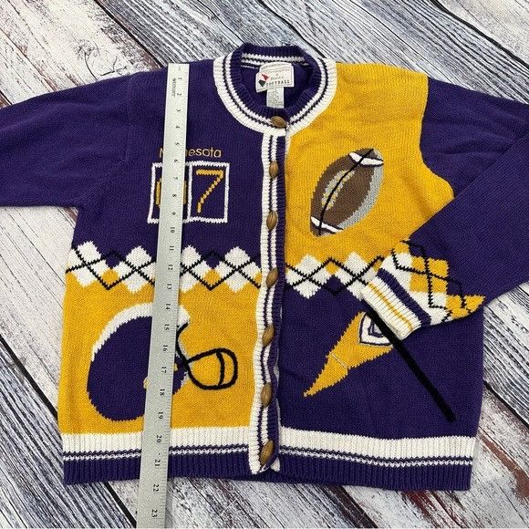 Vintage Vintage Minnesota Vikings Hand Embroidered Cardigan Sweater ...