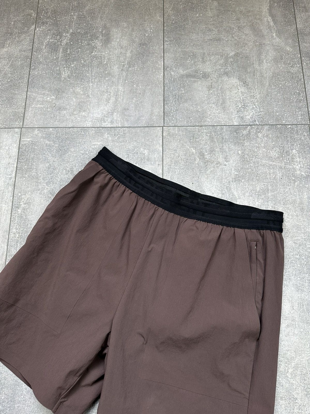 Represent Clo. Brown Represented Training Crew Shorts | Grailed