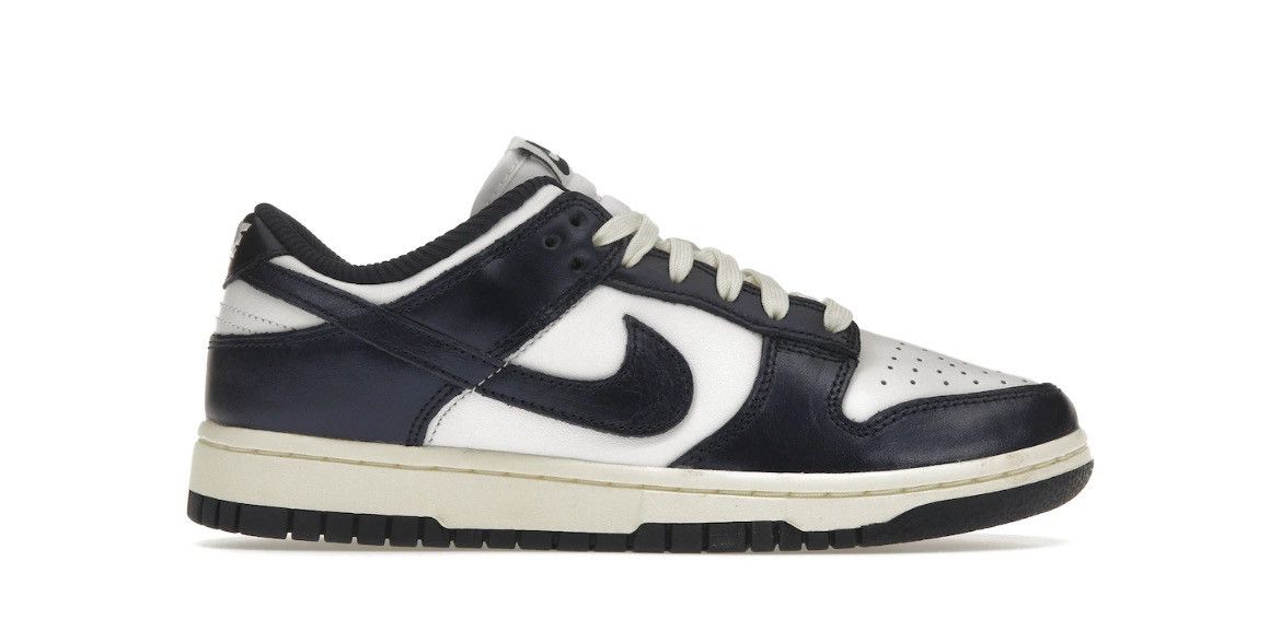 Nike Midnight navy blue dunks | Grailed