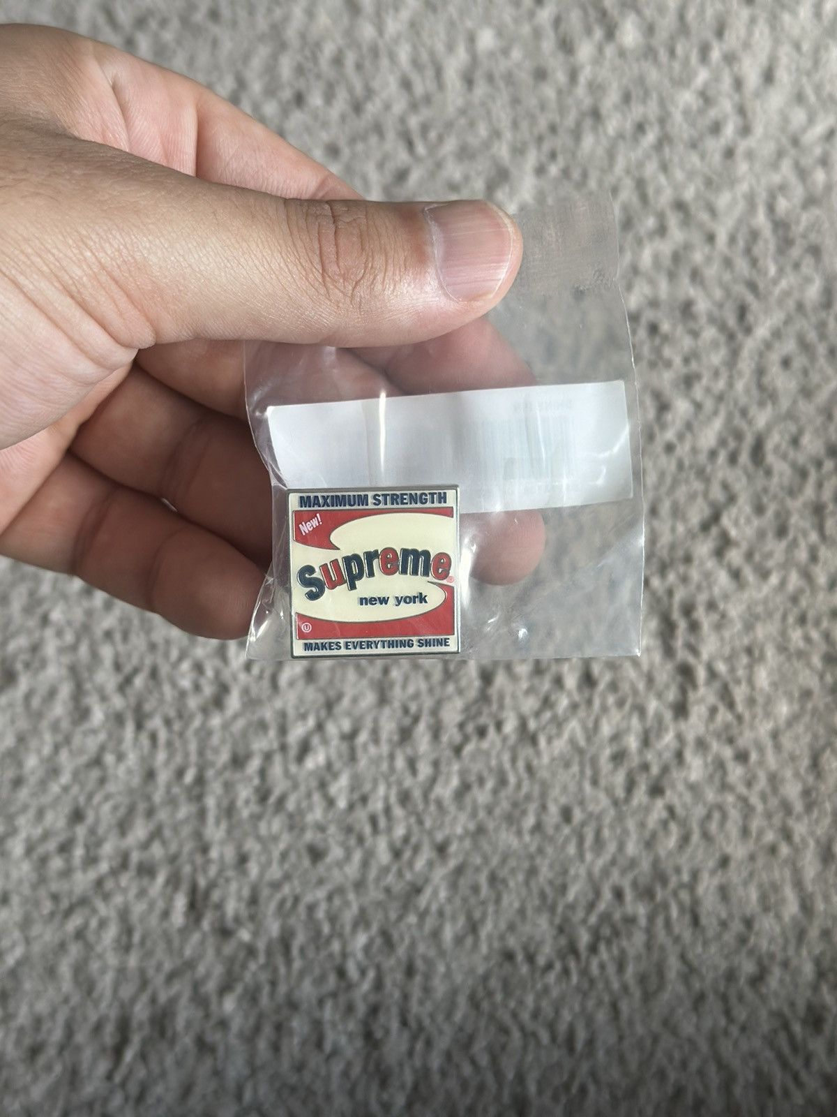 Supreme Brillo Shine Pin SS21 | Grailed