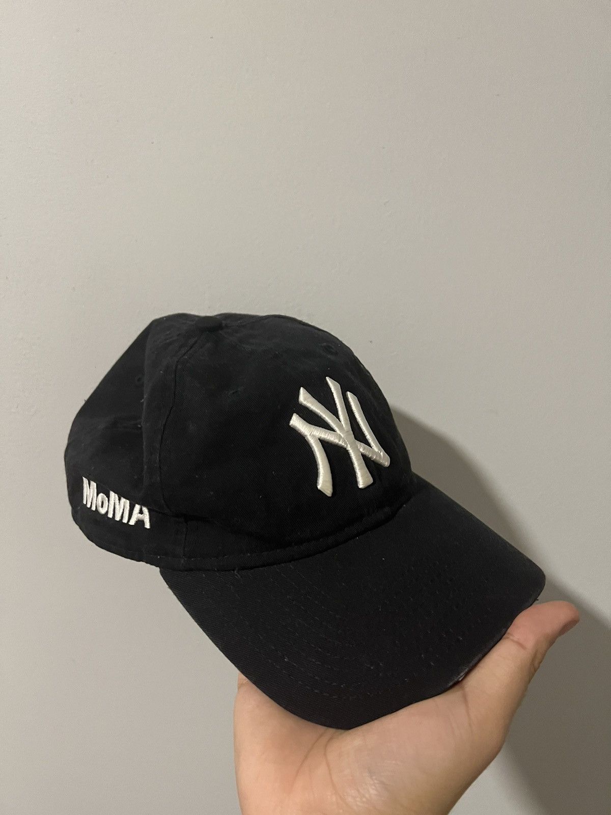 Moma × New Era × New York Yankees MoMA New Era Yankees Adjustable Hat (Navy) | Grailed