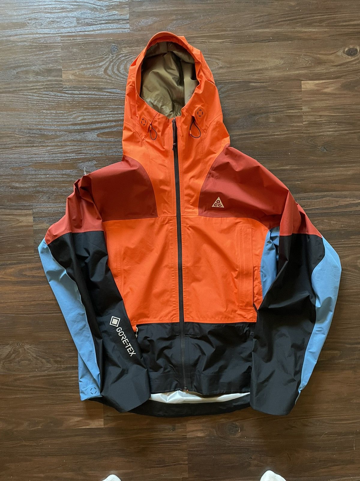 Nike ACG Nike ACG Storm-FIT Chain of Craters Gore-Tex Jacket | Grailed