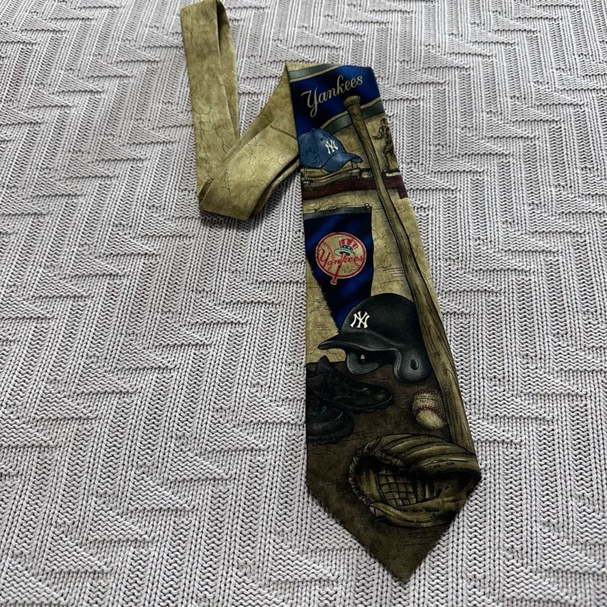New York Yankees Yankees MLB Eagles Wings silk tie | Grailed