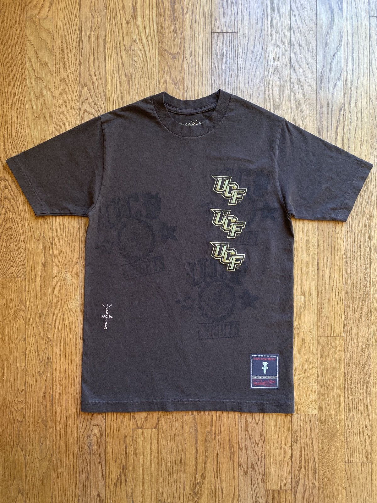 Mitchell & Ness × Travis Scott Travis Scott UCF Cactus Jack Mitchell ...