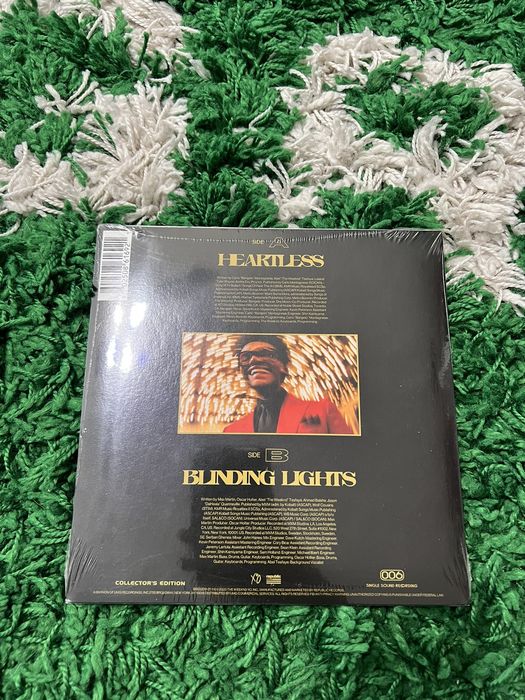 The Weeknd The Weeknd HEARTLESS/BLINDING LIGHTS 7" Gold Vinyl | Grailed