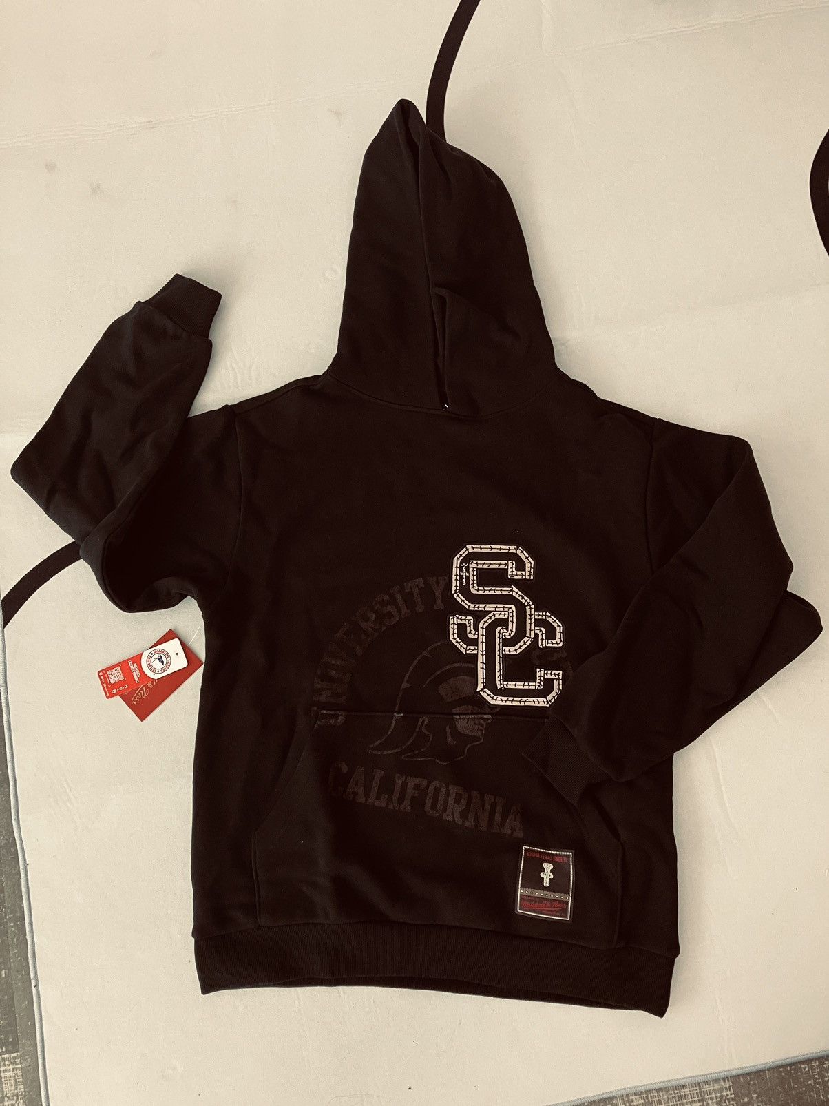 Mitchell & Ness × Travis Scott CJ X M&N X USC HOODIE M | Grailed