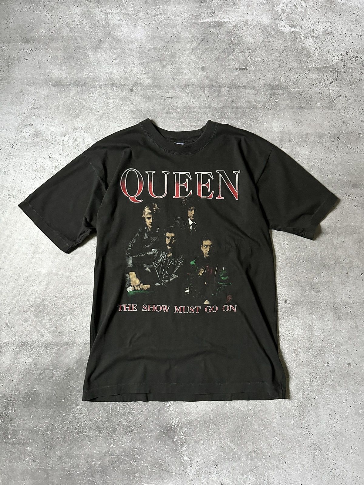 Band Tees × Queen Tour Tee × Vintage Vintage 90s Queen ‘The Show Must ...