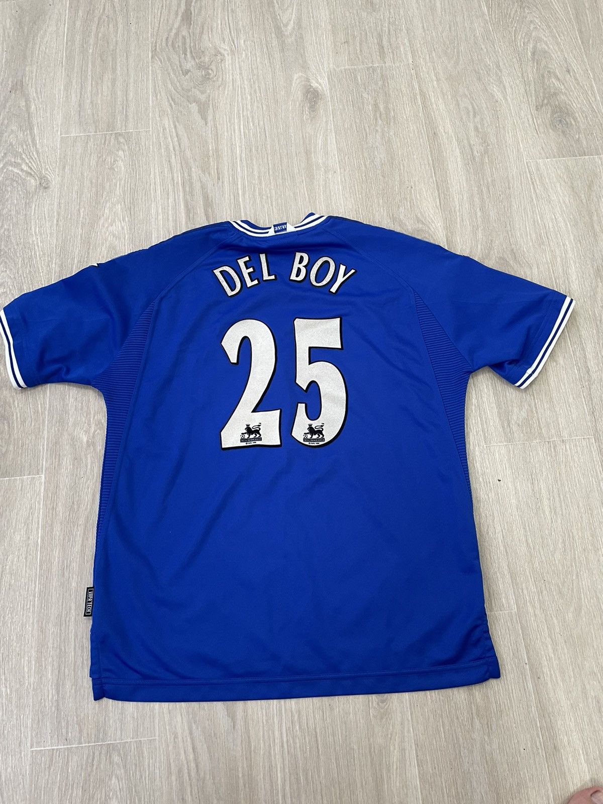 Chelsea Soccer × Umbro Umbro Chelsea Soccer jersey 90s | Grailed