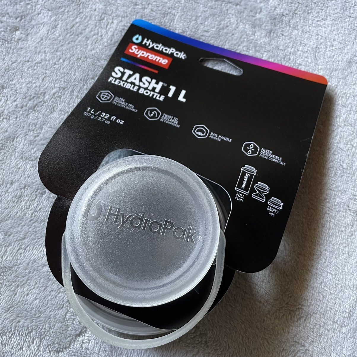 Supreme Hydropak Stash 1.0L Bottle | Grailed