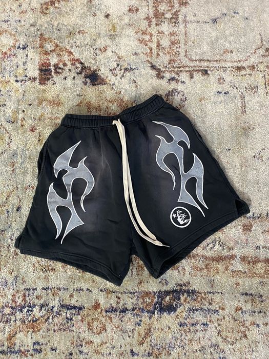 HELLSTAR BLACK HELLSTAR FLAME SHORTS | Grailed