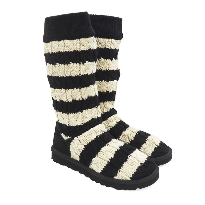 Ugg UGG cable knit striped high boots in black and white | Grailed