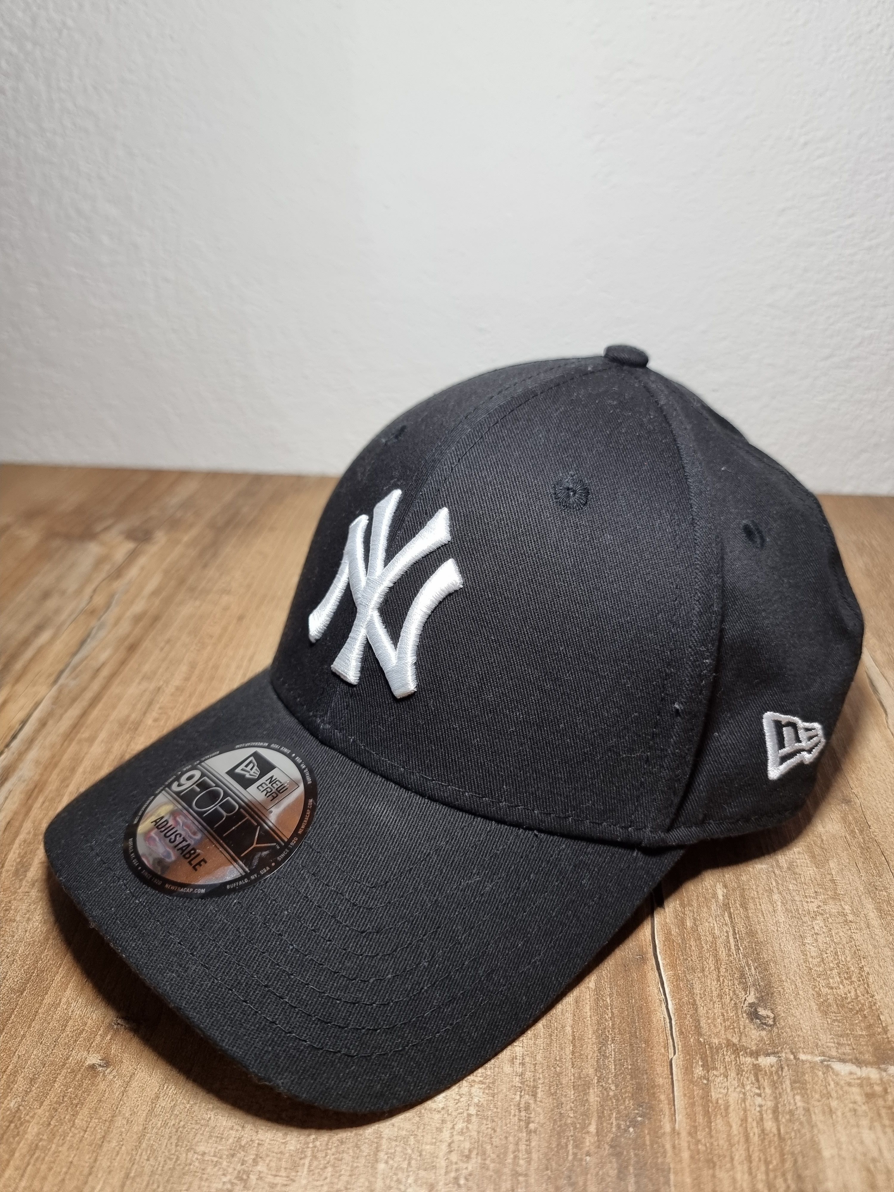 New Era New Era Cap 9FORTY League Basic | Grailed