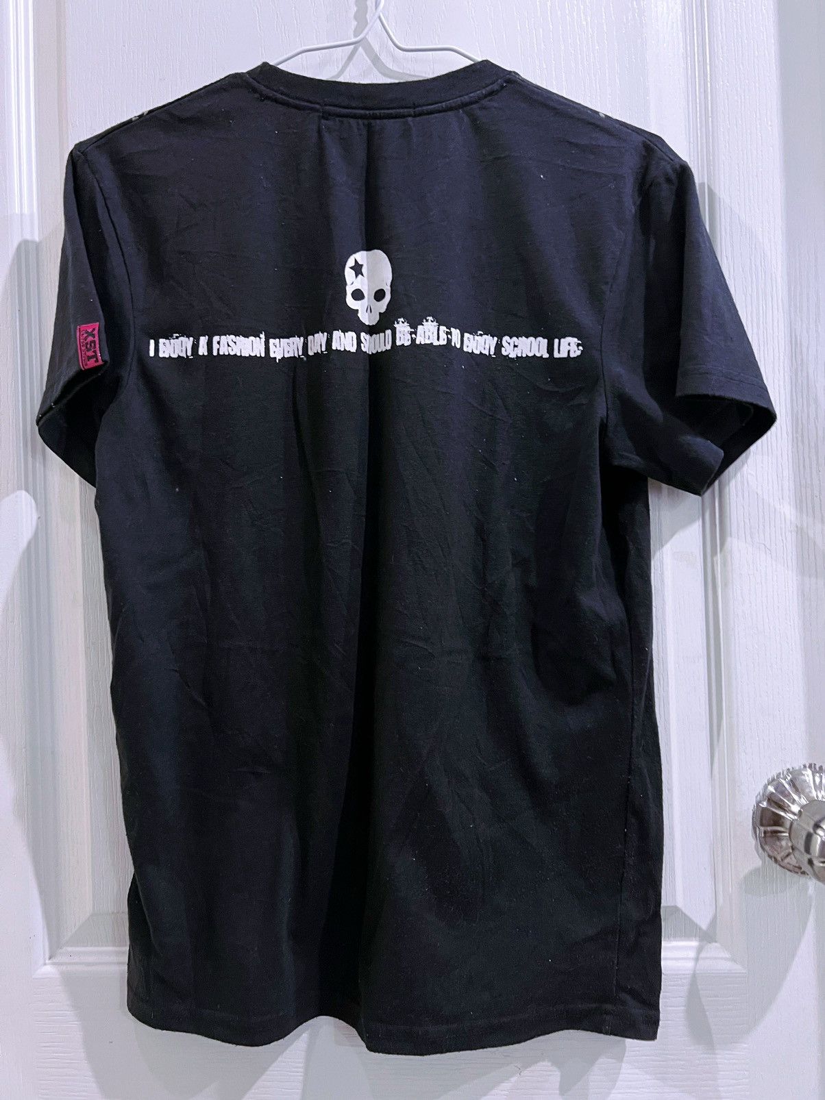 Vintage Ba-tsu studio skull top ☠️ | Grailed