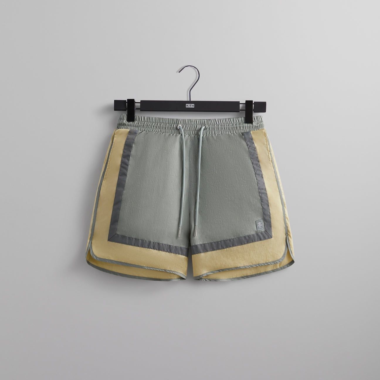 Kith 2024 SPRiNG KiTH WASHED NYLON DYLAN SHORTS REVERiE | Grailed