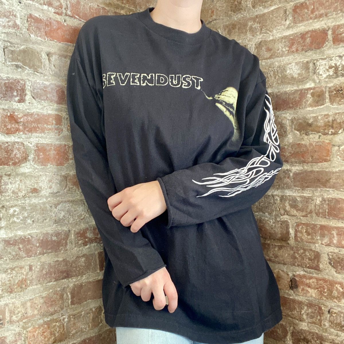 Band Tees × Giant × Vintage Sevendust Vintage Band Tee Giant Tag | Grailed