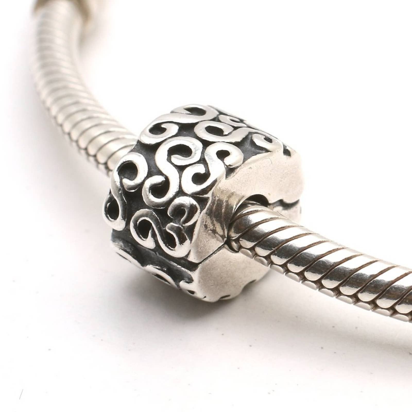 pandora Authentic PANDORA Swirls Clips | Grailed