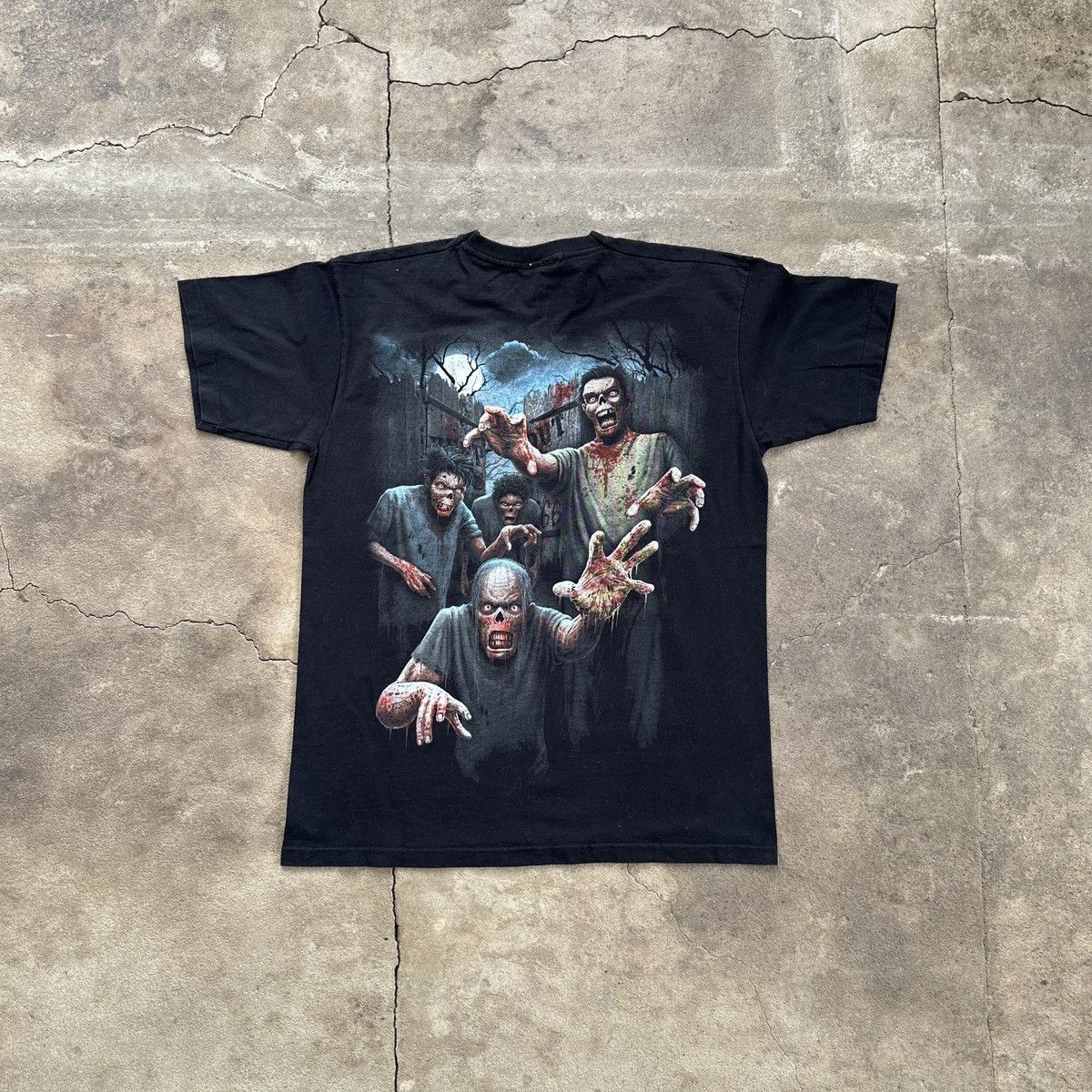 20471120 × Seditionaries × Skulls Vintage Spiral Keep Out Zombie T ...