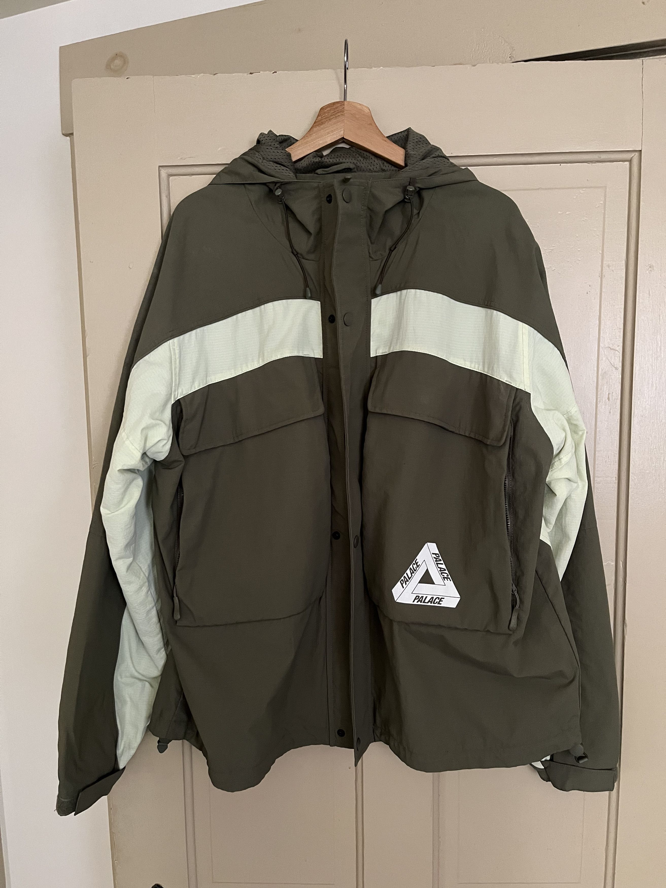 Palace Gone Fishing Jacket | Grailed