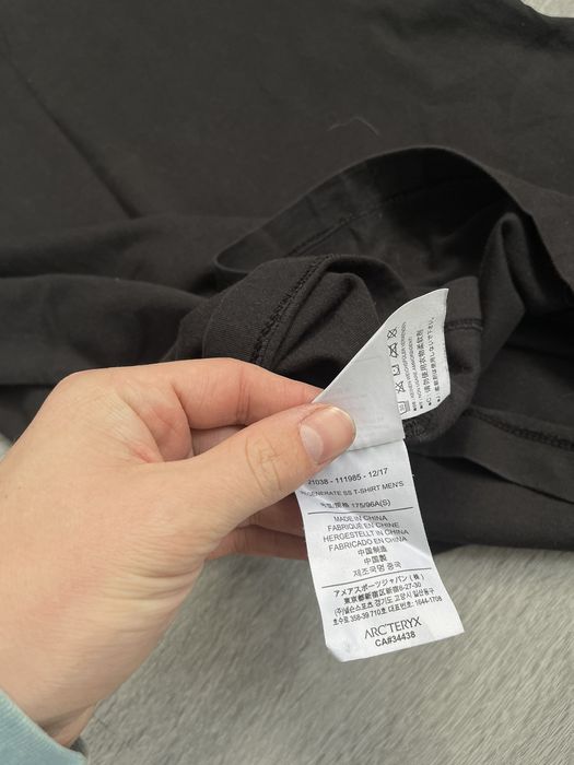 Arc'Teryx Big logo Vintage Arcteryx Tee | Grailed Arc'Teryx Big logo Vintage Arcteryx Tee | Grailed