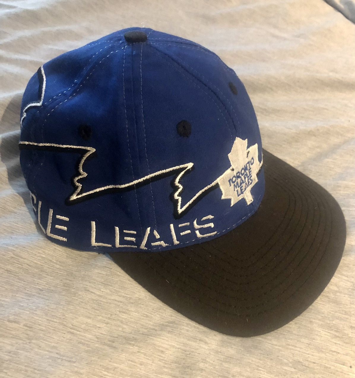 NHL Toronto maple leafs vintage splash graphic SnapBack hat | Grailed