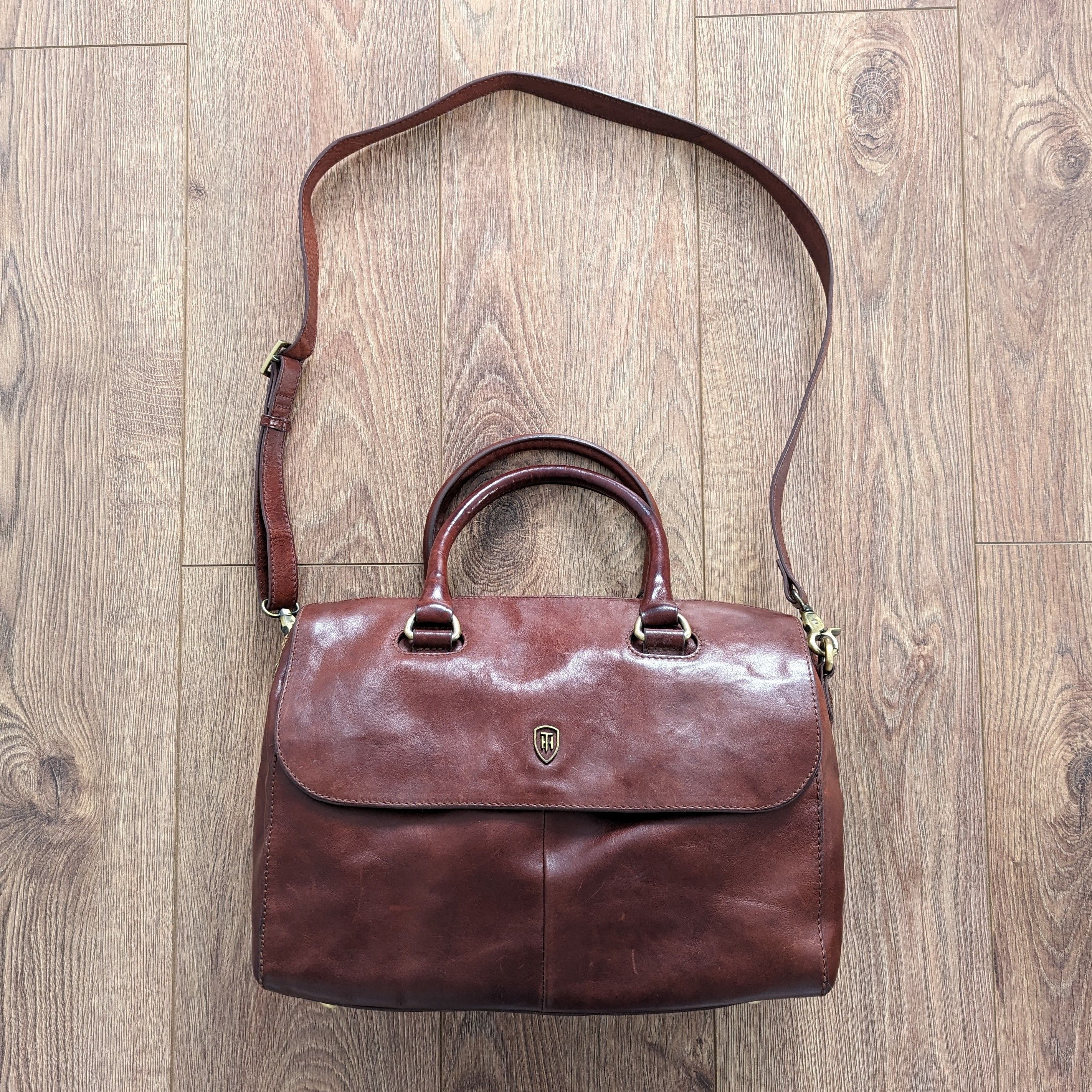 Genuine Leather Tumble & Hide Bag Genuine Italian Vegetable Tanned ...