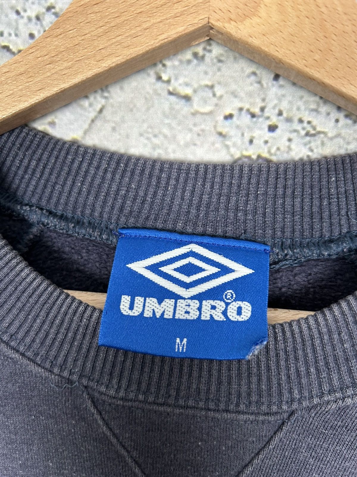 Umbro × Vintage Vintage Umbro Boxy Crewneck 90s Center Logo Hype Retro ...
