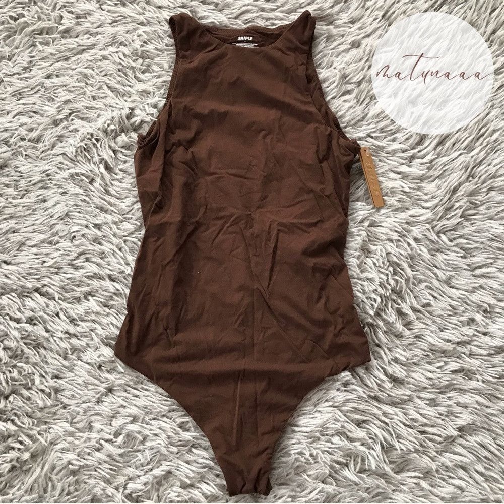 SKIMS Skims Fits Everybody High Neck Bodysuit in Cocoa XS | Grailed