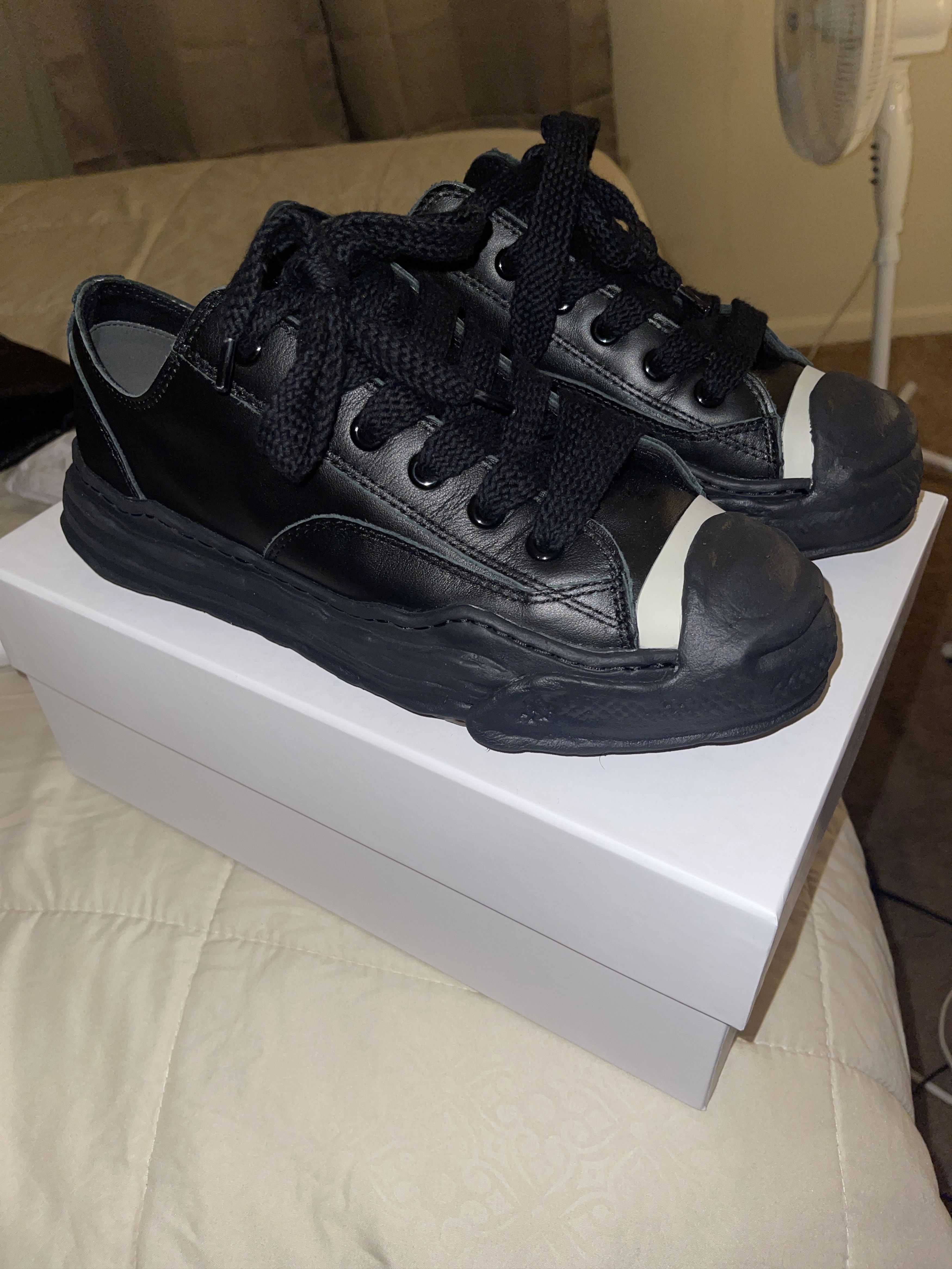 Maison MIHARA YASUHIRO × Miharayasuhiro Mihara yasuhiro hank low ...