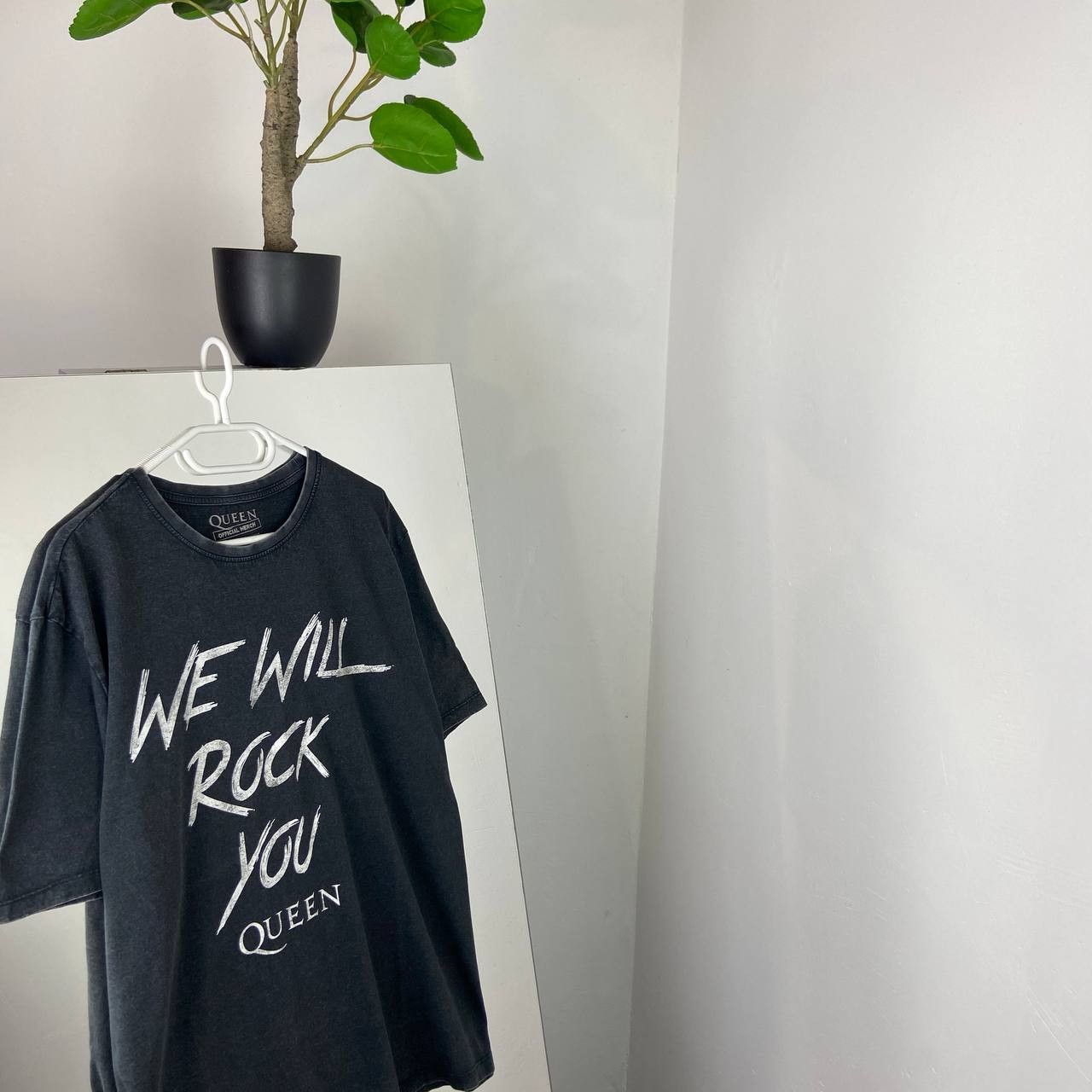 Band Tees × Queen Tour Tee × Rock T Shirt Queen We Will Rock You ...