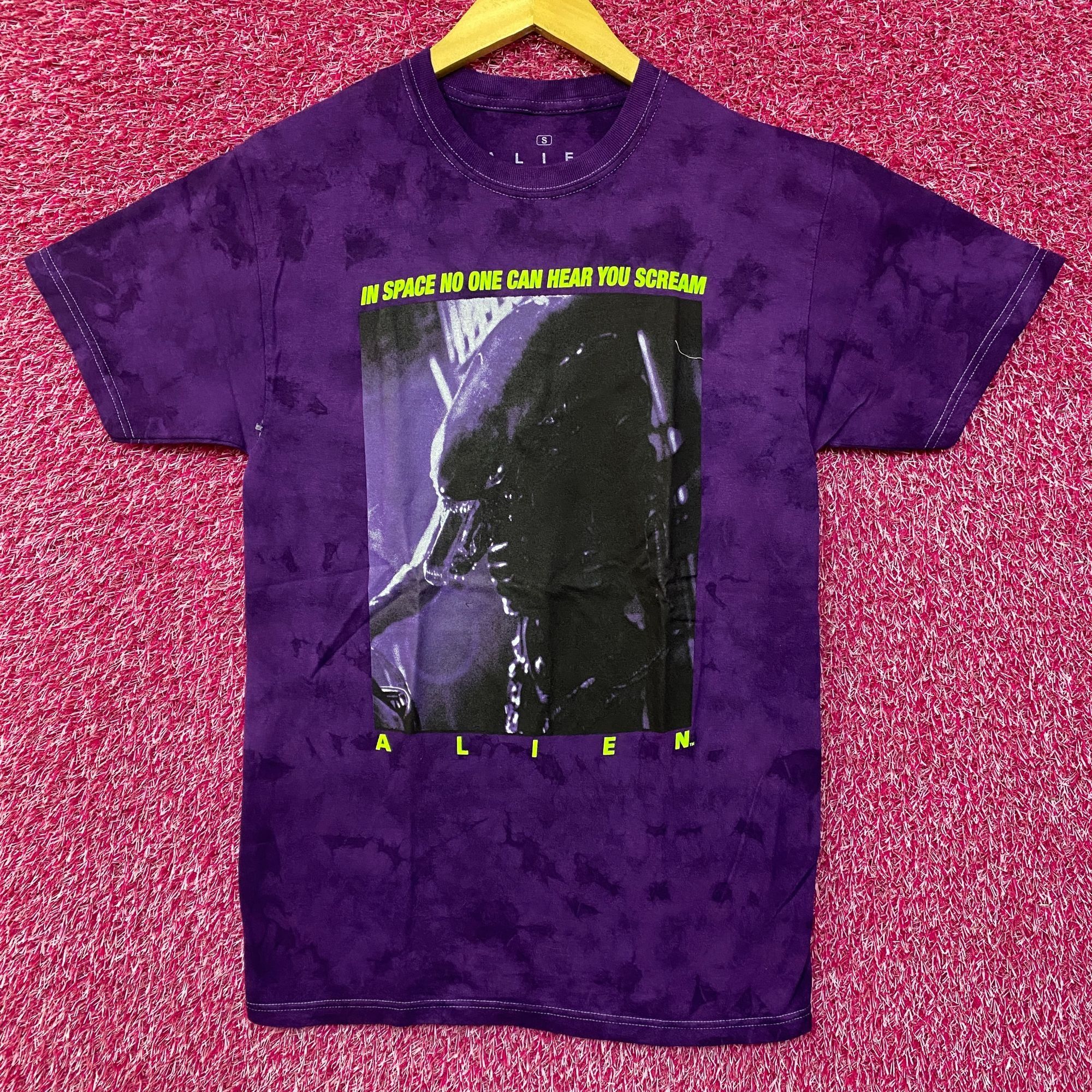 Ripple Junction Alien Xenomorph Space No One Can Hear You Scream Tie ...