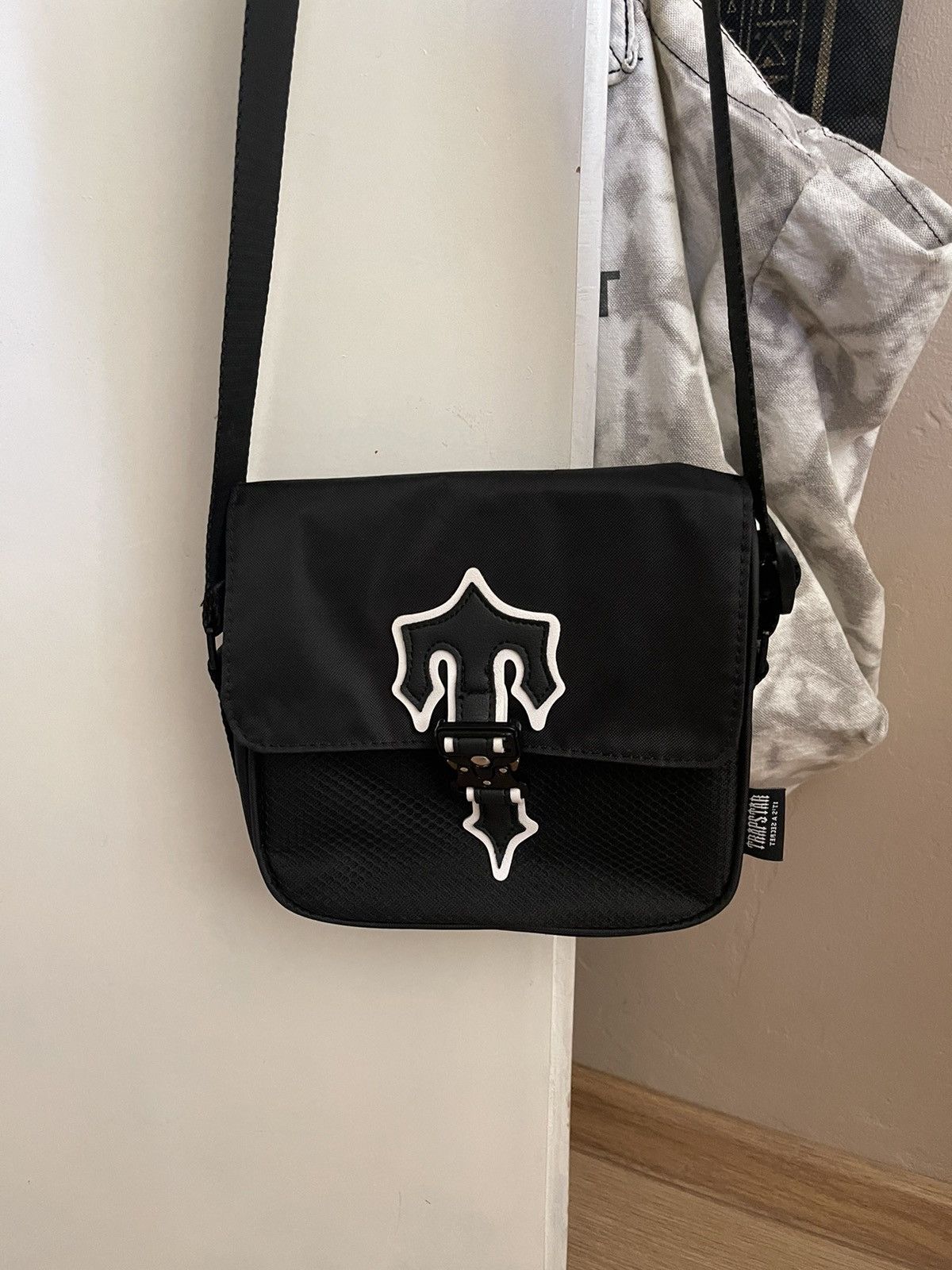 Trapstar London Trapstar London Messenger Side Bag 1.0 | Grailed