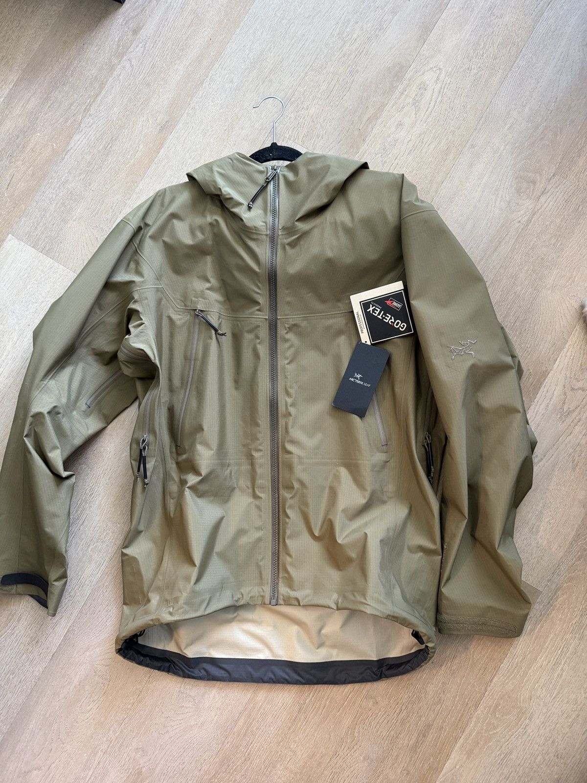 Arc'teryx Arcteryx LEAF Alpha LT gen 2.2 in Crocodile | Grailed