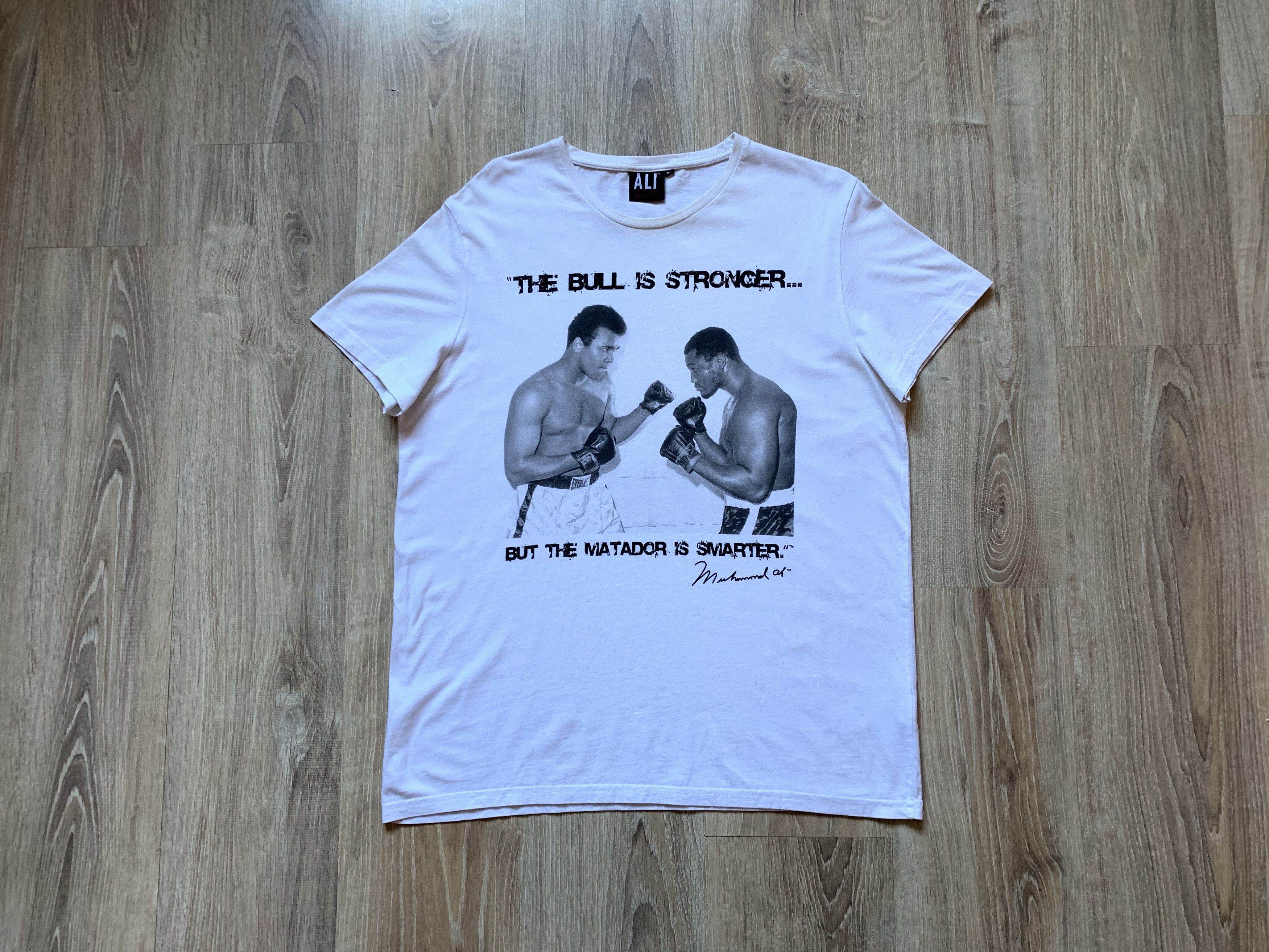 Muhammad Ali × Streetwear × Vintage Muhammad Ali The Bull Is Stronger ...