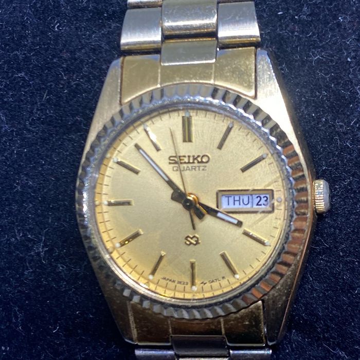 Seiko Ladies Seiko 3E23-0A69 Gold Tone Stainless Steel Watch | Grailed