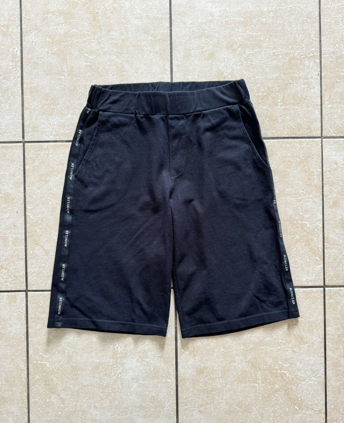 Luxury × Made In Usa × Moncler Moncler Cort shorts | Grailed