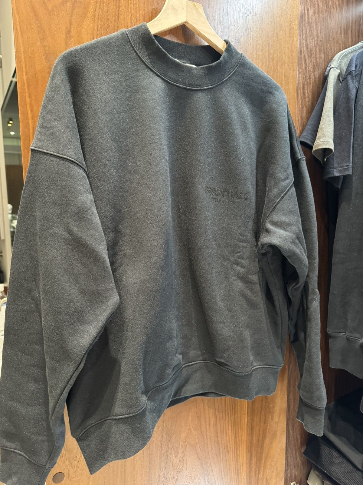 Essentials Essentials Fear of God black oversized crew sweatshirt FOG ...