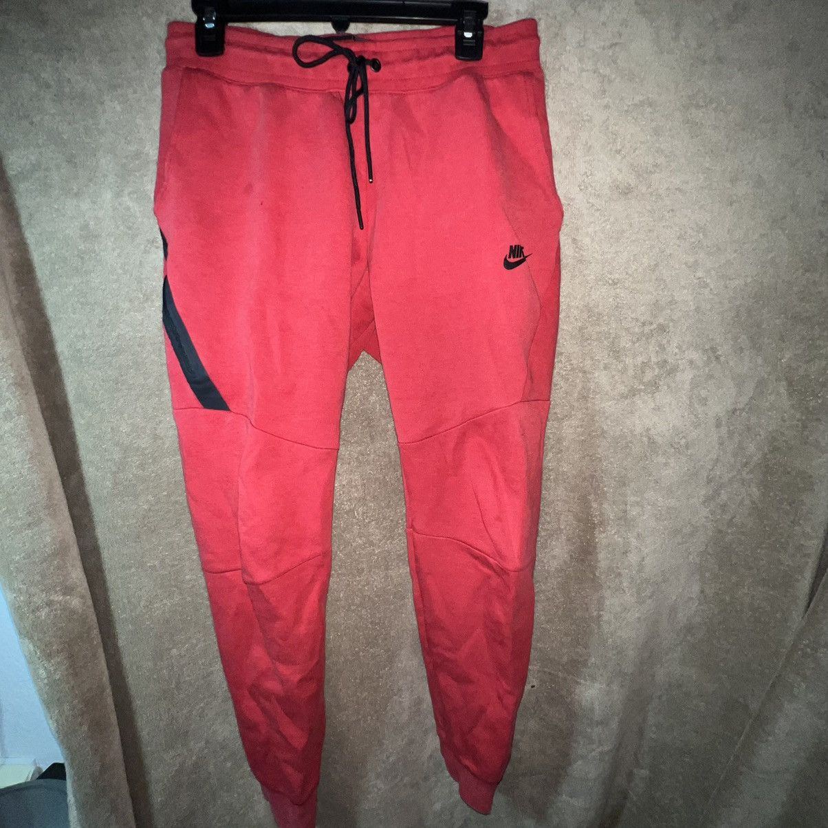 Nike Men’s Nike Tech Fleece Jogger Sweatpants Red Medium | Grailed