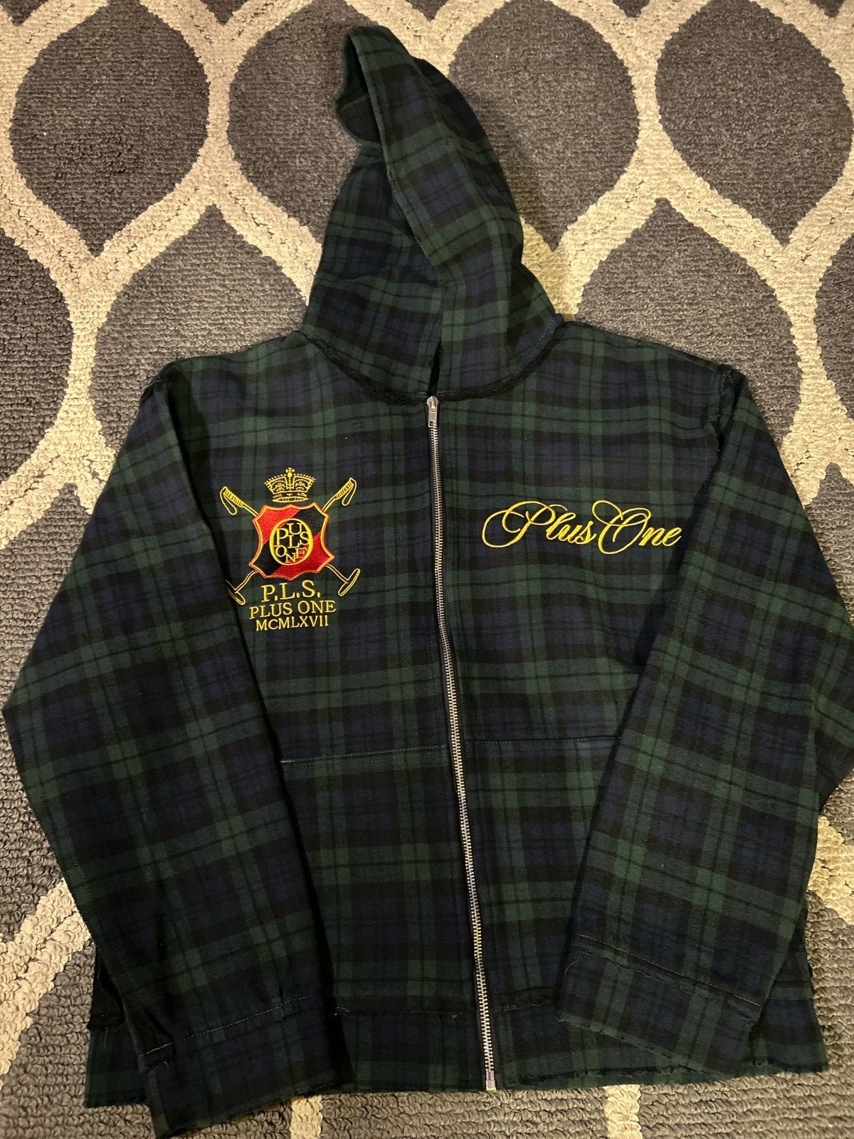 Balenciaga × Plus One Clothing × Streetwear Plus One Grinch Plaid Zip ...