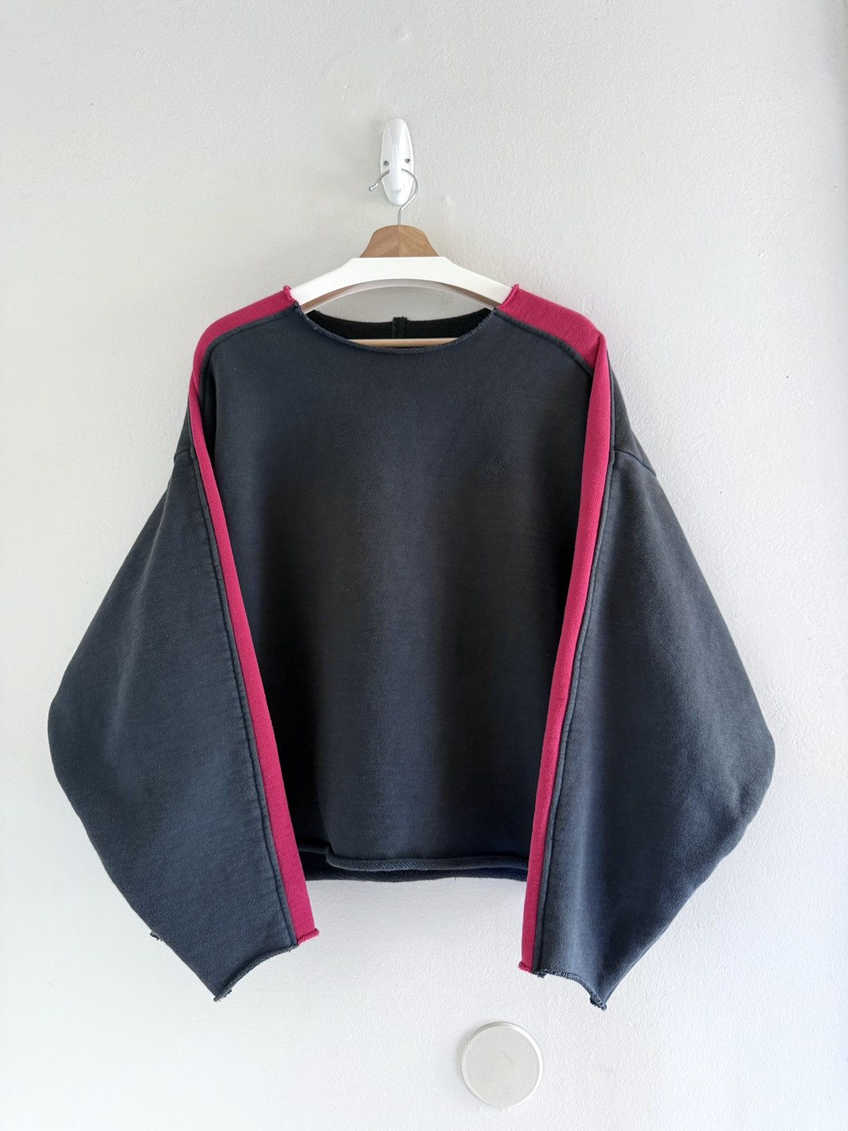 Greg Ross USA Greg Ross Side Stripe Raw Hem Yoke Sweatshirt Black/Red ...
