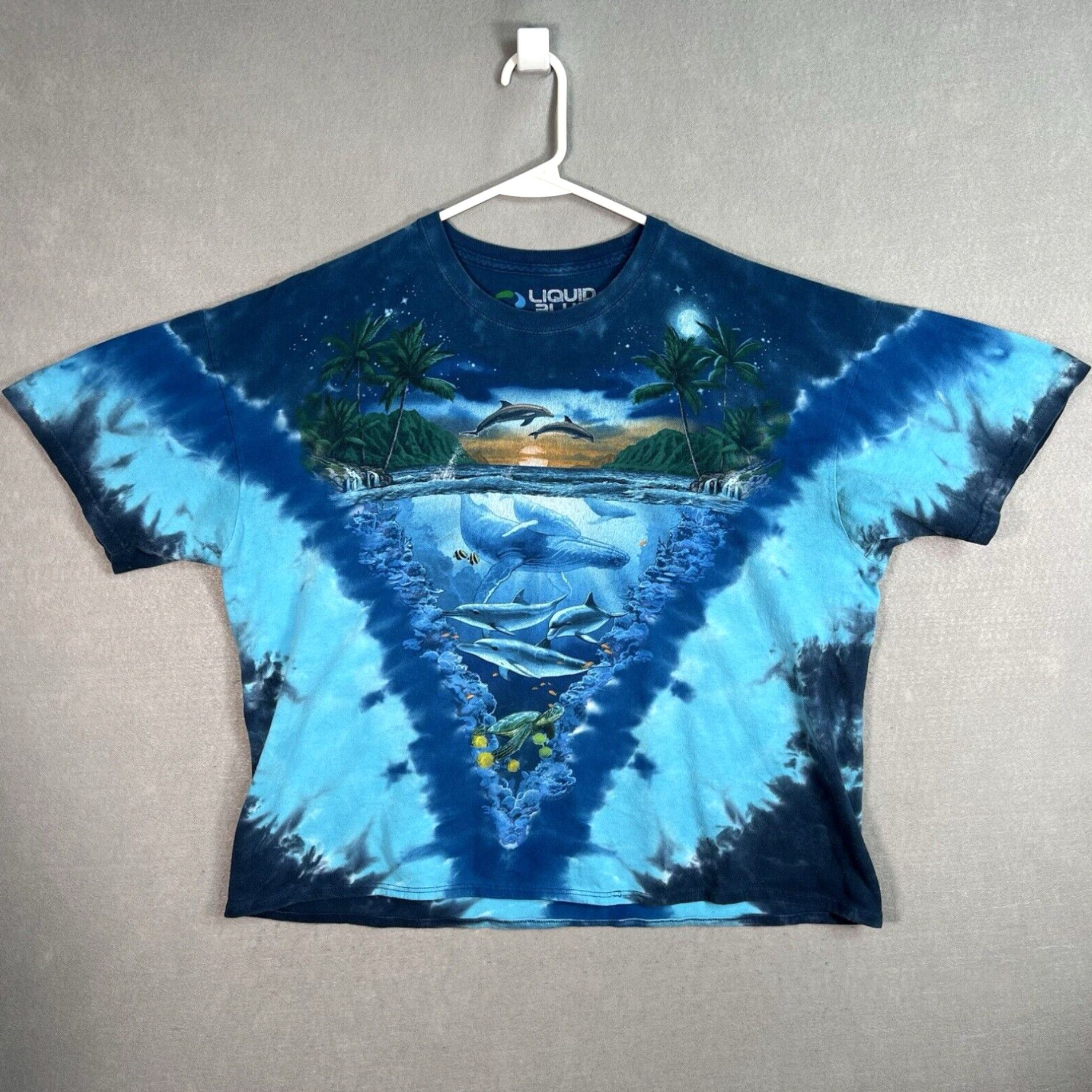 Liquid Blue Liquid Blue Ocean Sea Whale Dolphin Turtle Adult Mens XL ...