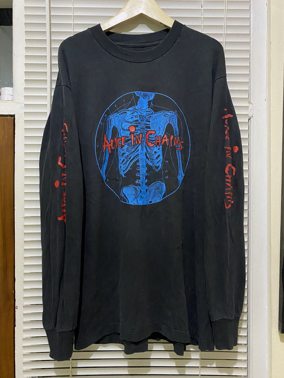 Vintage Alice in Chains Them Bones Dirt-era Bootleg Longsleeves | Grailed