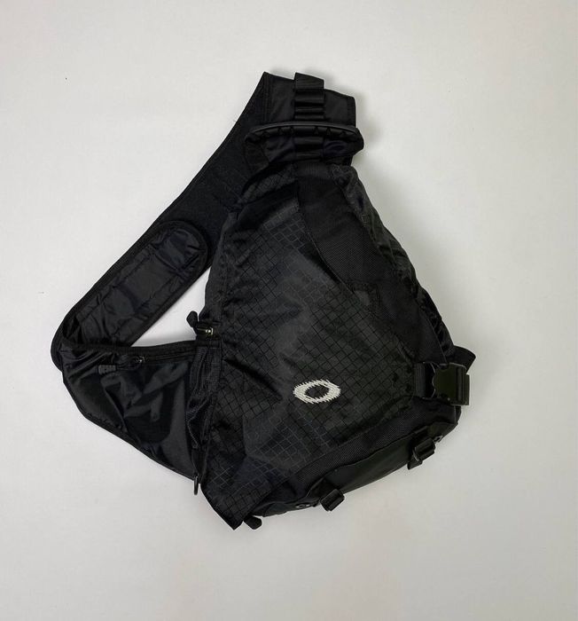 Oakley Oakley Sling Bag x Gorpcore x Streetweare | Grailed