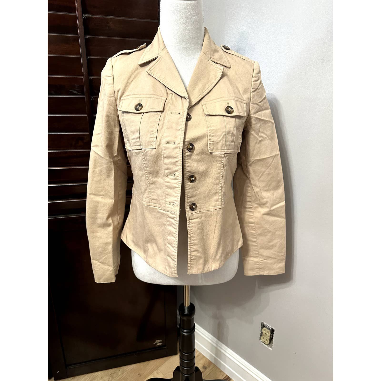 Unlisted Apostrophe Jacket Beige Buttons Epaulettes Collared Flap 2 ...