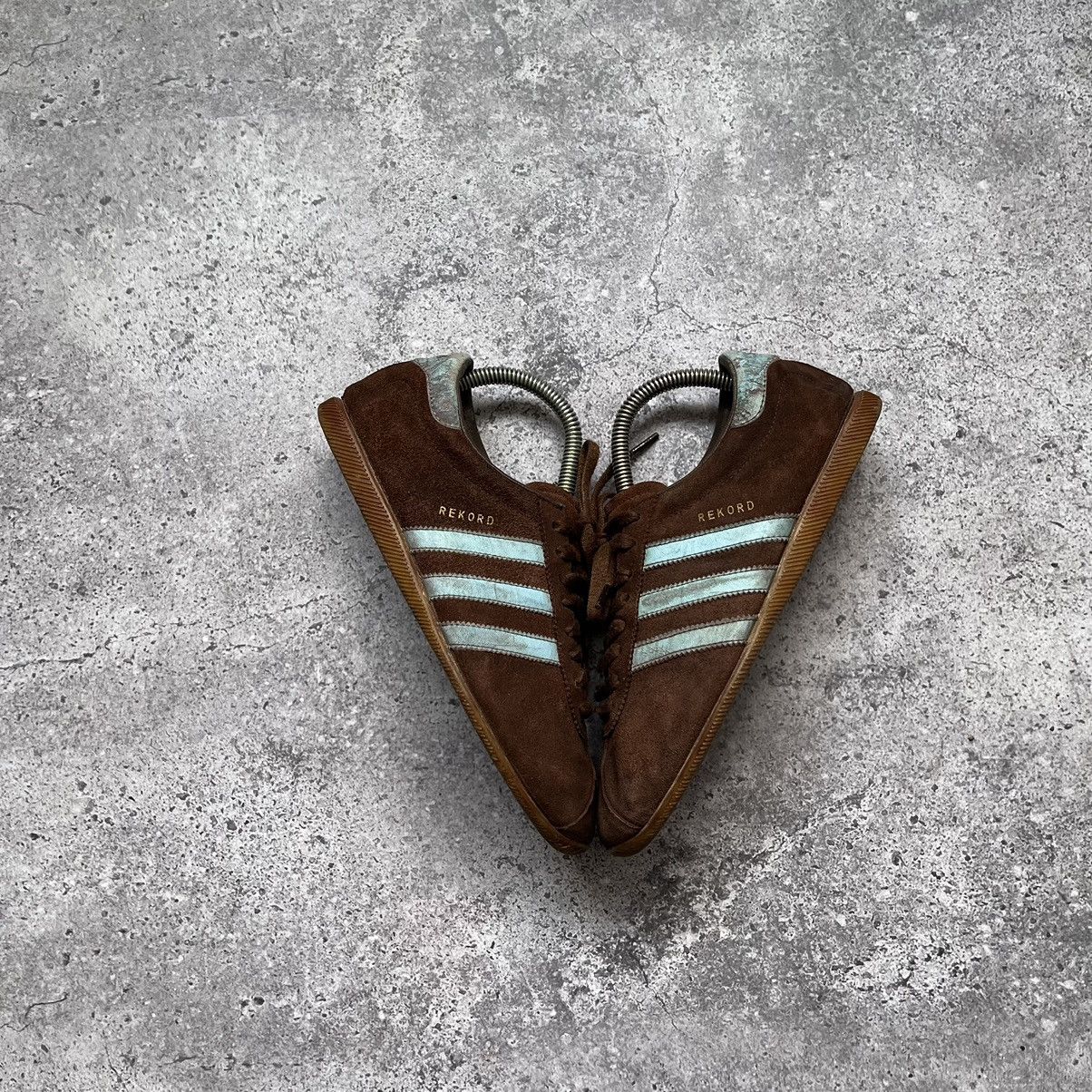 Adidas × Streetwear × Vintage VTG Adidas Record brown suede blue ...